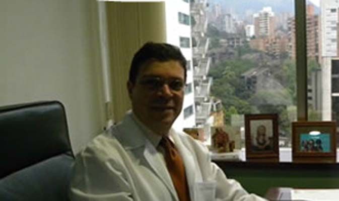 Dr. Francisco Javier Lopera - Clinicasesteticas.com.co